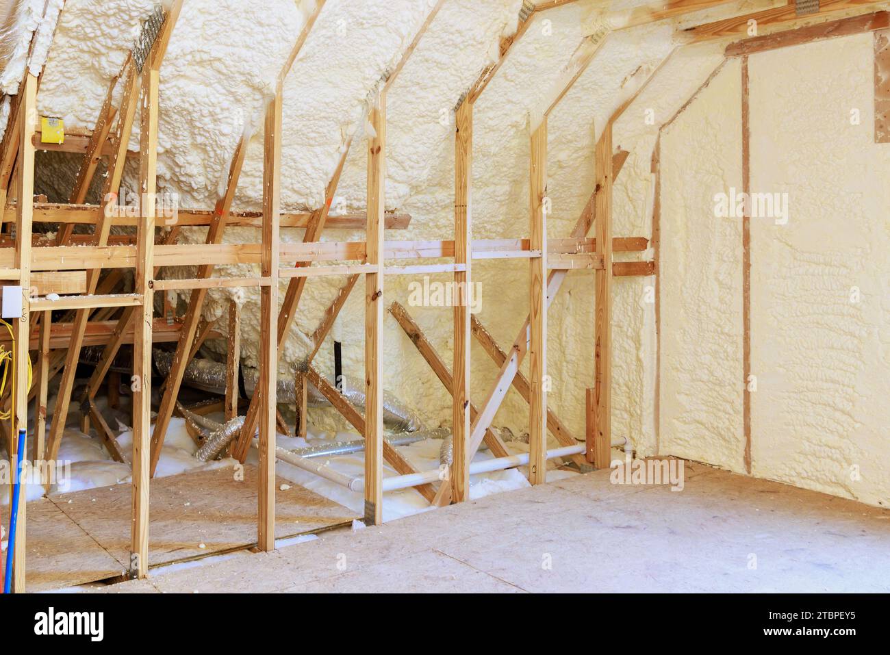 Spray foam insulation roof hi-res stock photography and images - Alamy