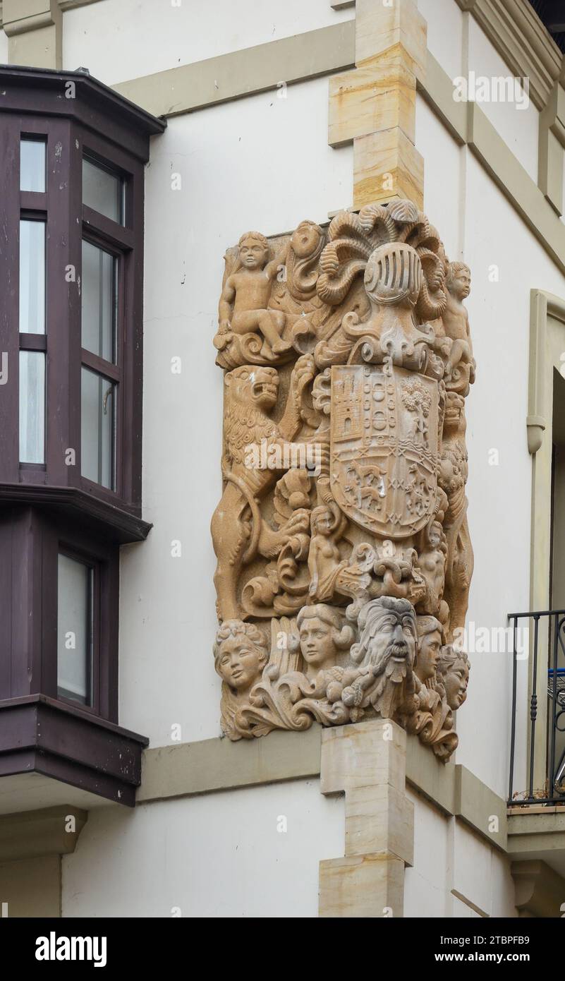 Detail of an old corner shield in Laredo Stock Photo - Alamy