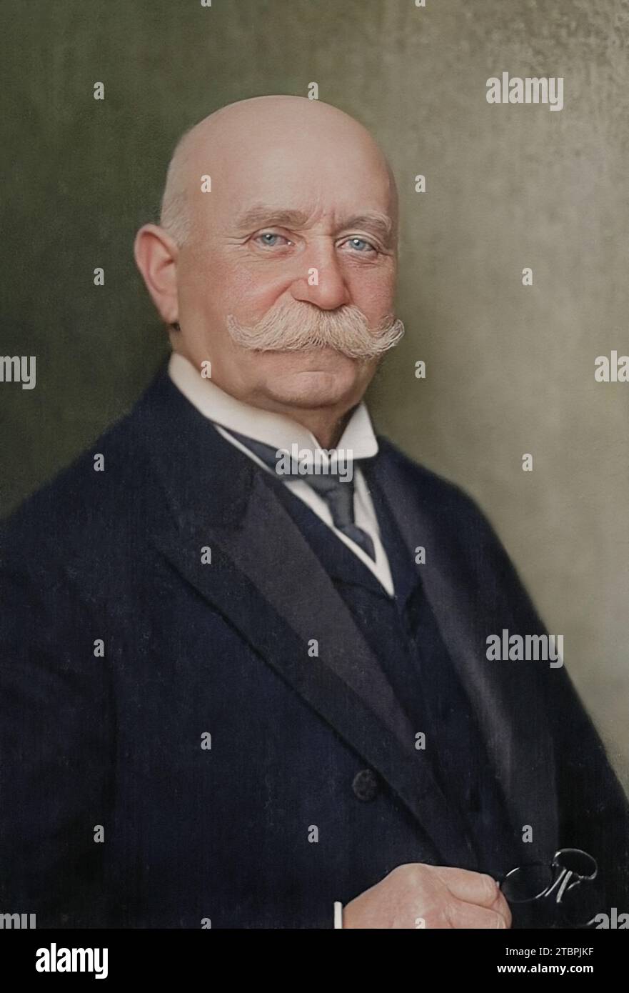 Ferdinand von zeppelin hi-res stock photography and images - Alamy
