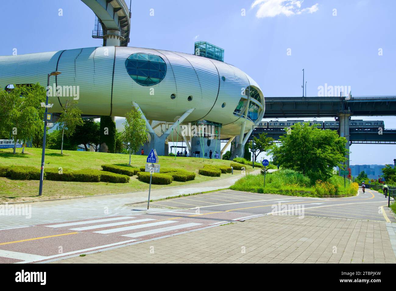 The J-Bug Cultural Complex in Seoul is a marvel of contemporary ...