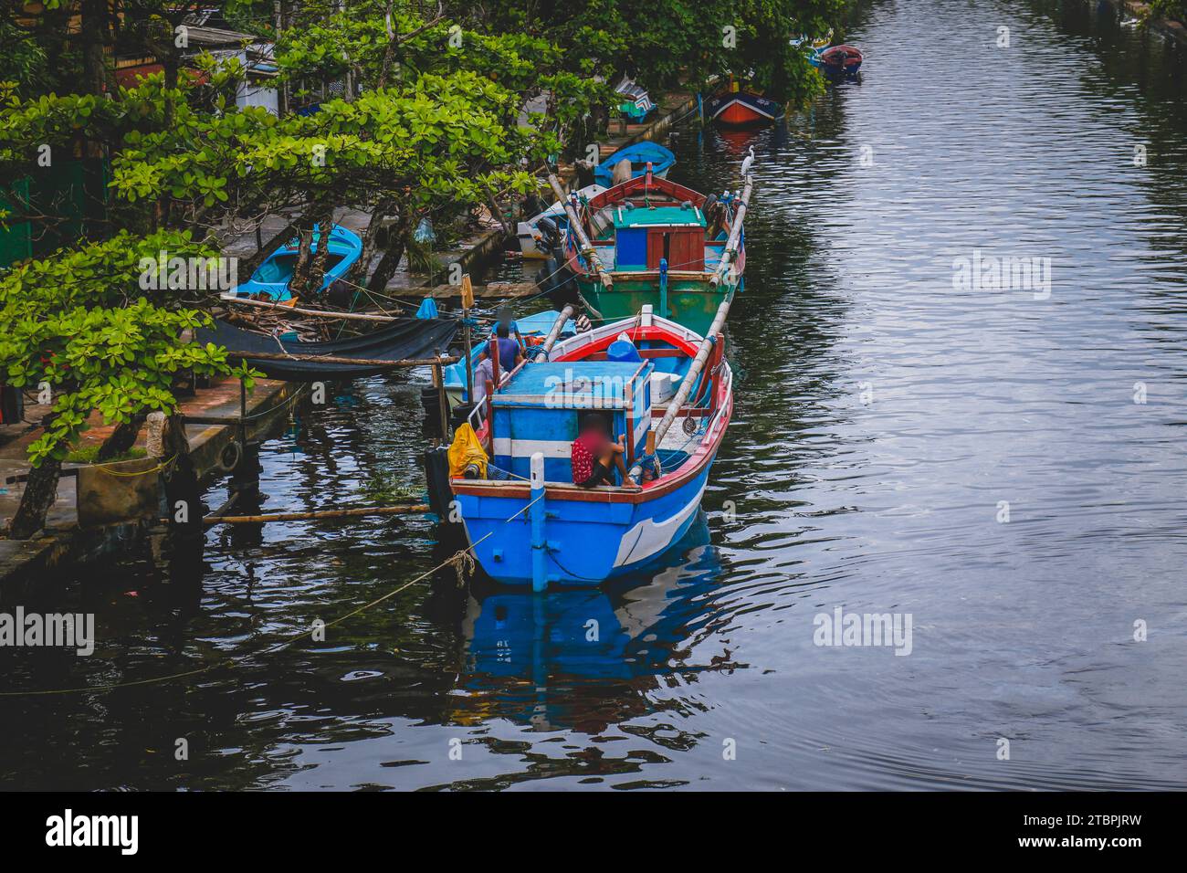 Beautiful scenes of fishermen fishing in their boats in Watala, Colombo ...