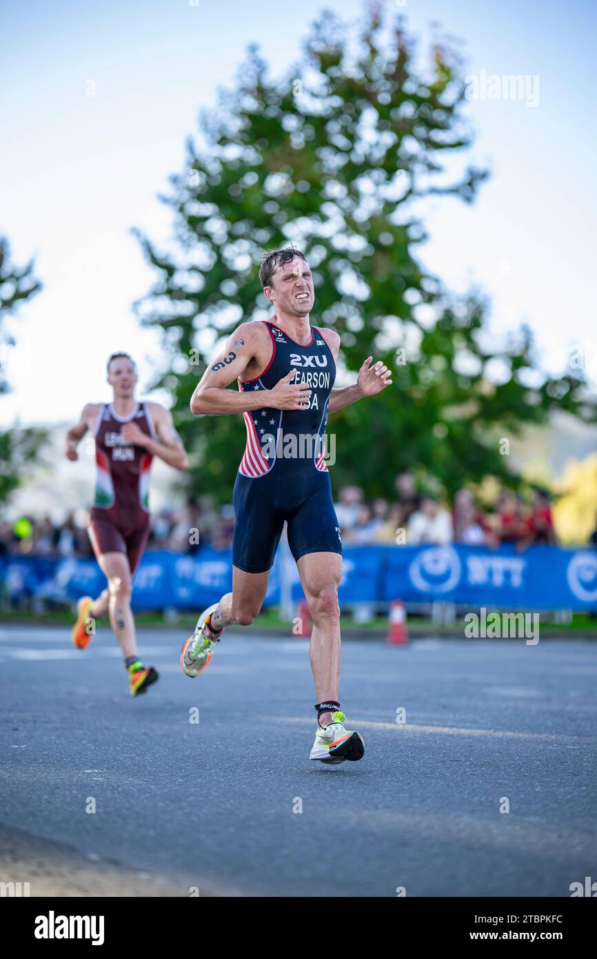 Morgan Pearson participating in Pontevedra in the 2023 World Triathlon ...