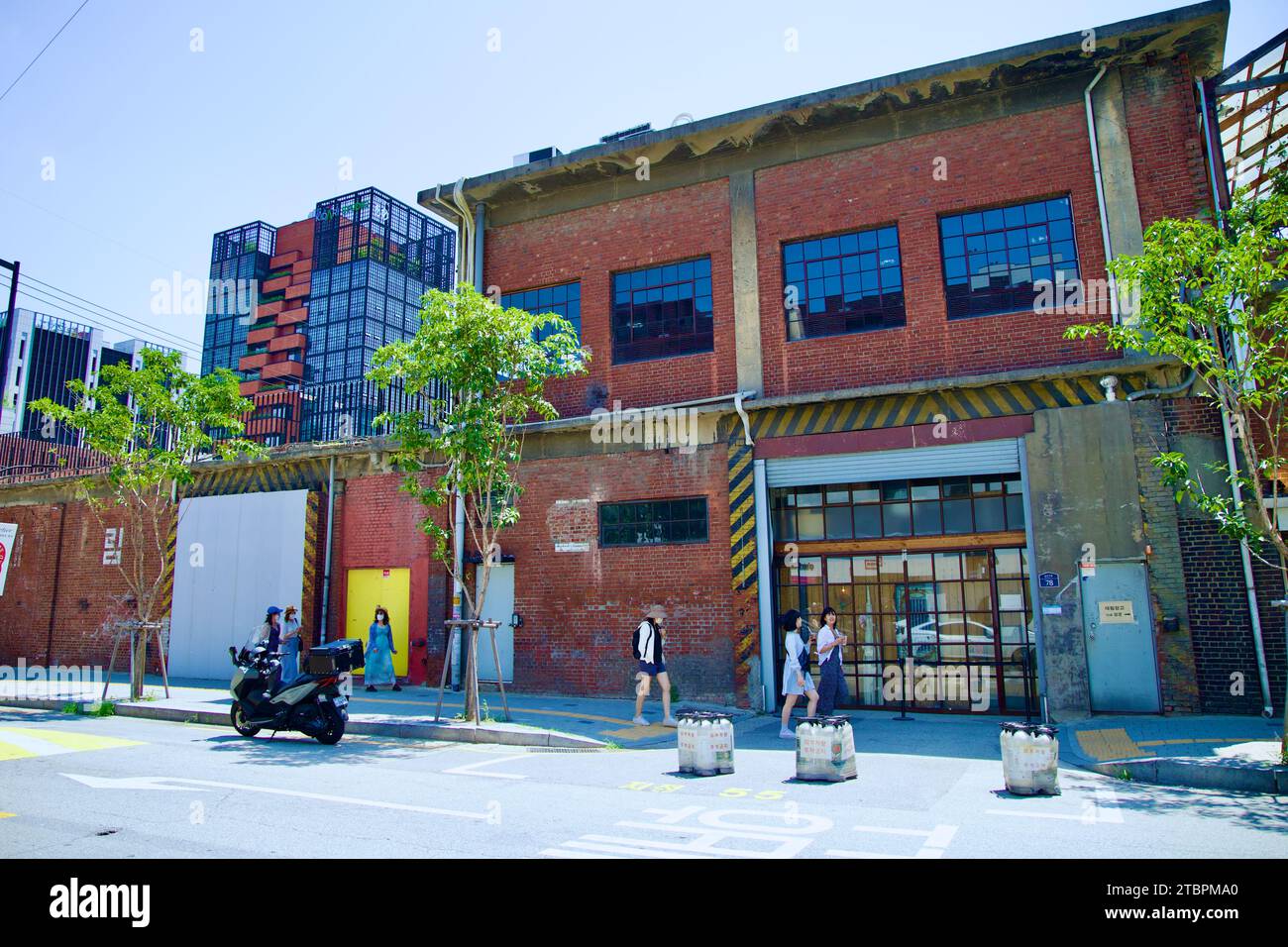 In Seoul's Seongsu Neighborhood, the past meets the present as retired ...