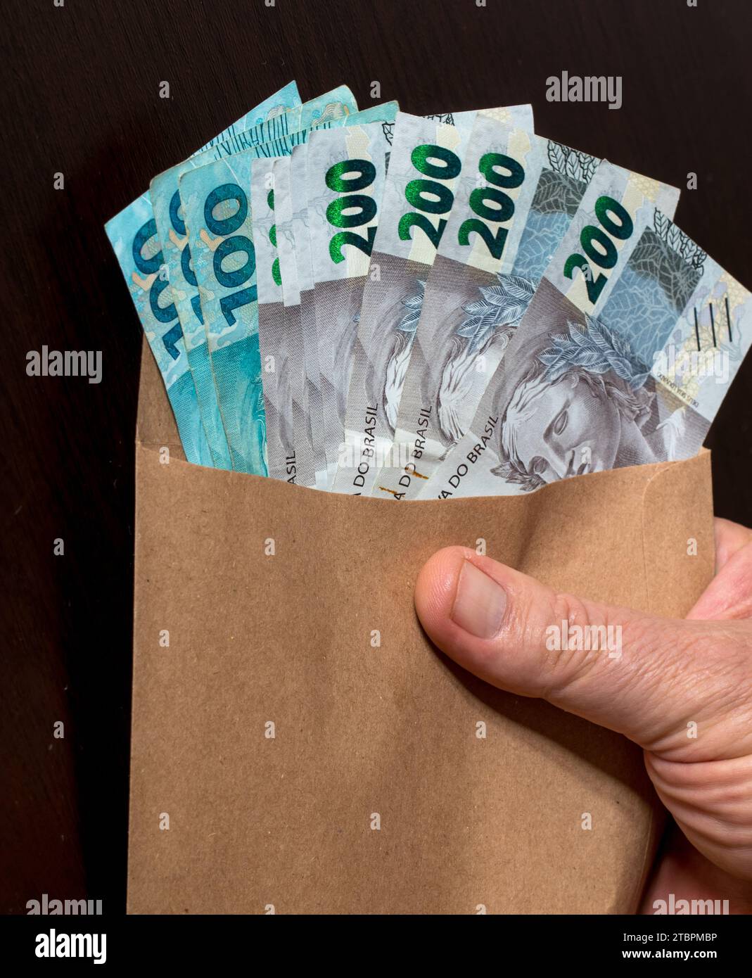 100 reais banknotes hi-res stock photography and images - Alamy