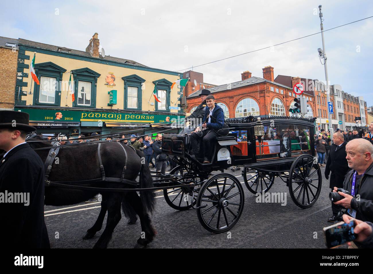 Shane macgowan funeral hi-res stock photography and images - Alamy