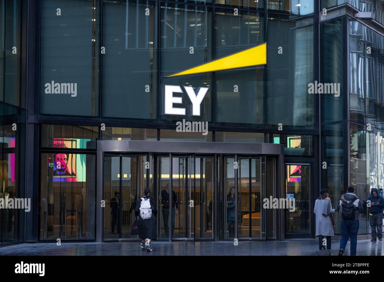 Ey company hi-res stock photography and images - Alamy