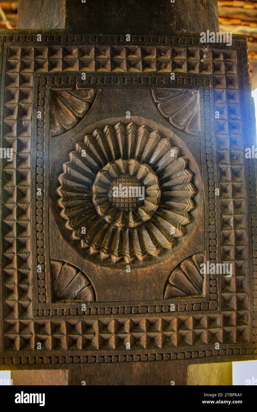 Embekke devalaya hi-res stock photography and images - Alamy