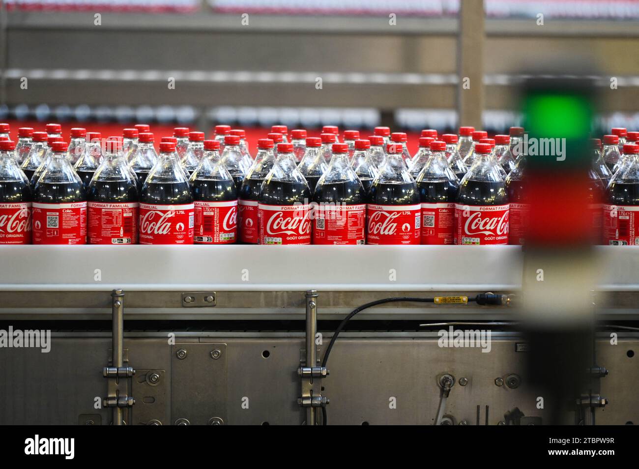Grigny, France. 08th Dec, 2023. illustration of the Coca-Cola bottle ...