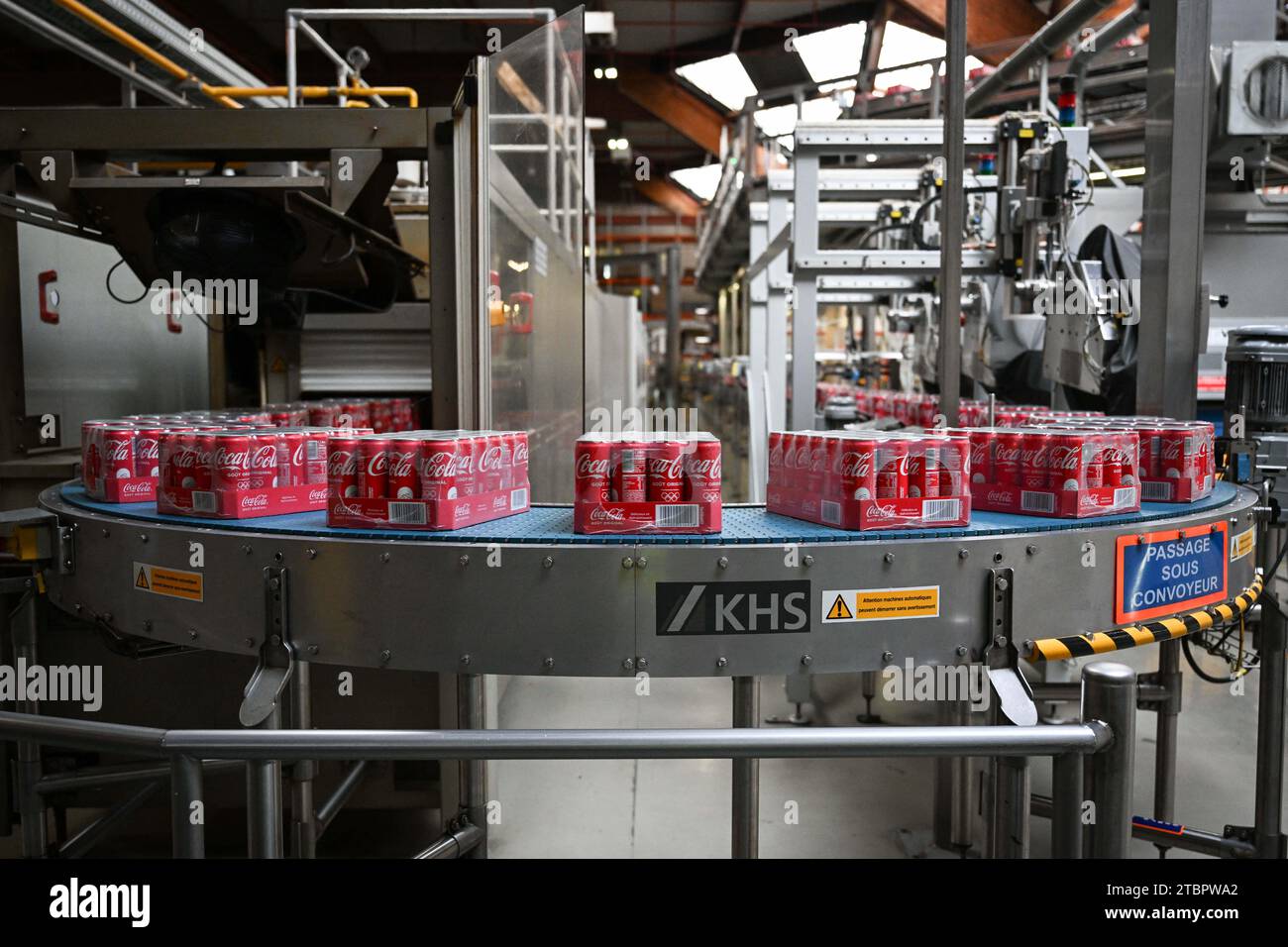 Grigny, France. 08th Dec, 2023. illustration of the Coca-Cola bottle ...