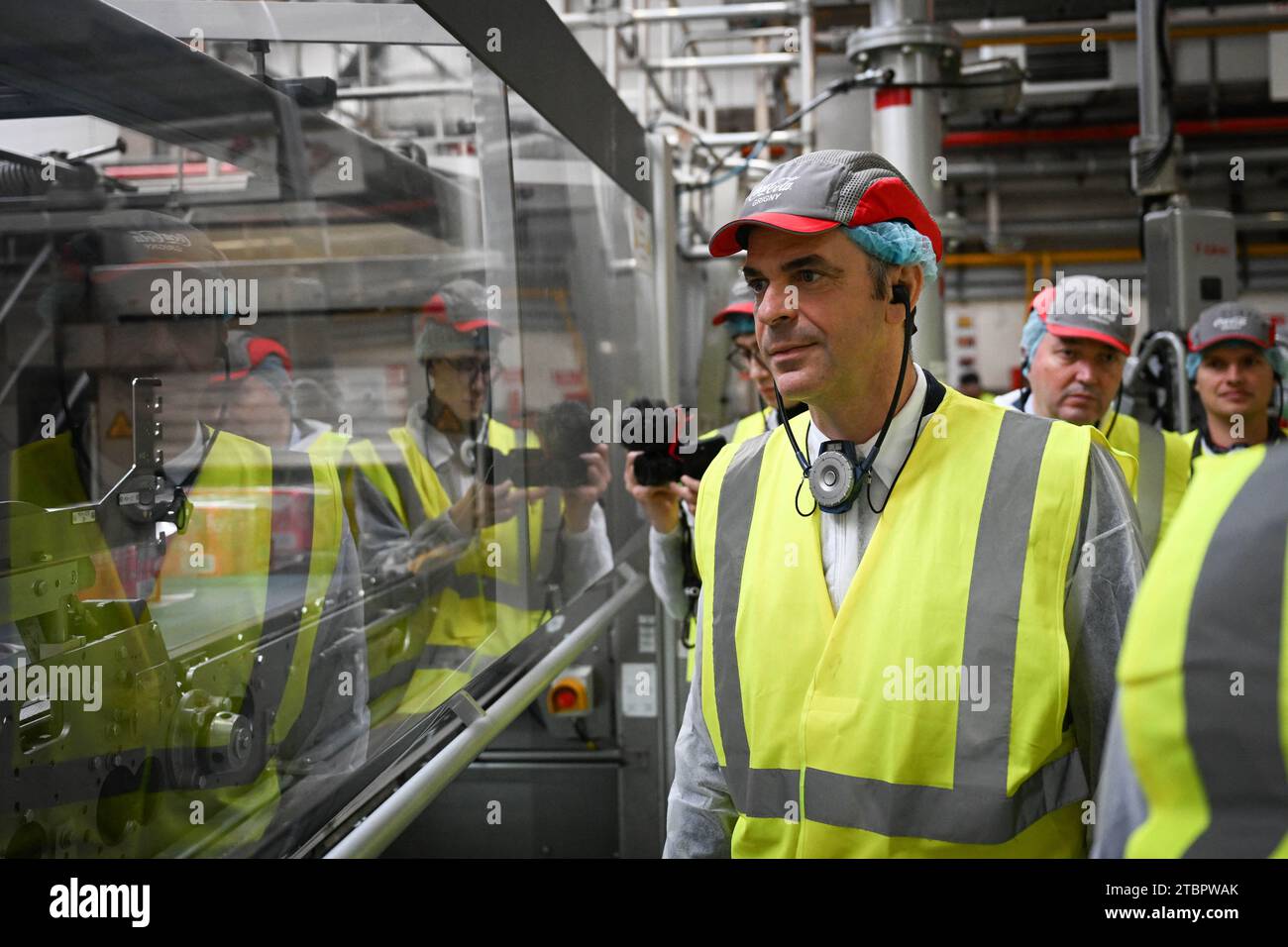 Grigny, France. 08th Dec, 2023. Olivier Veran, Minister Delegate for ...