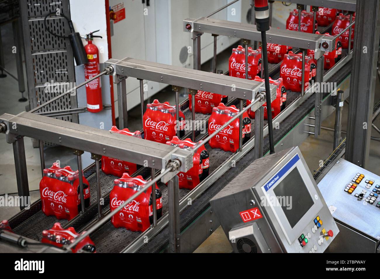 Grigny, France. 08th Dec, 2023. illustration of the Coca-Cola bottle ...