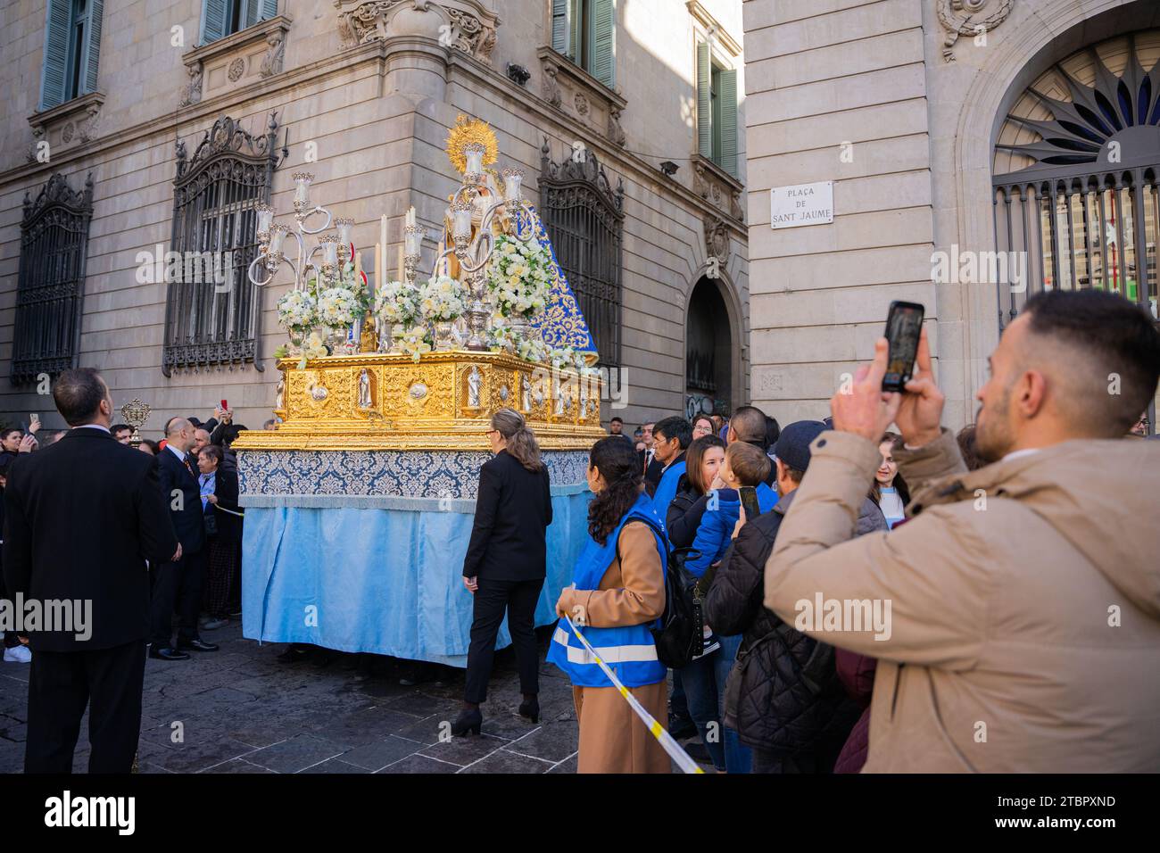 Barcelona, Barcelona, Spain. 8th Dec, 2023. The procession of the ...