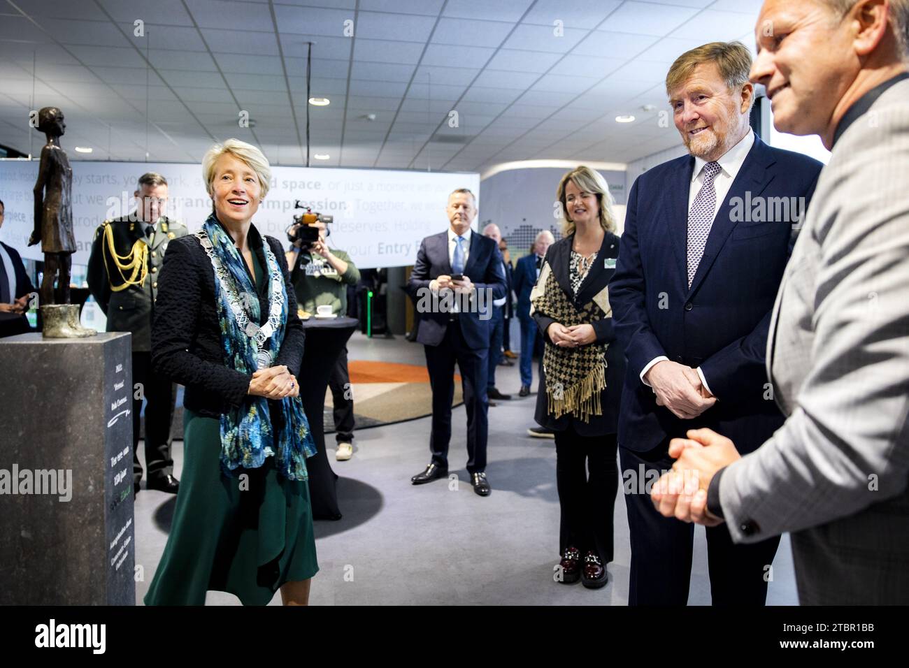 EDAM - King Willem-Alexander during a visit to the new building of ...
