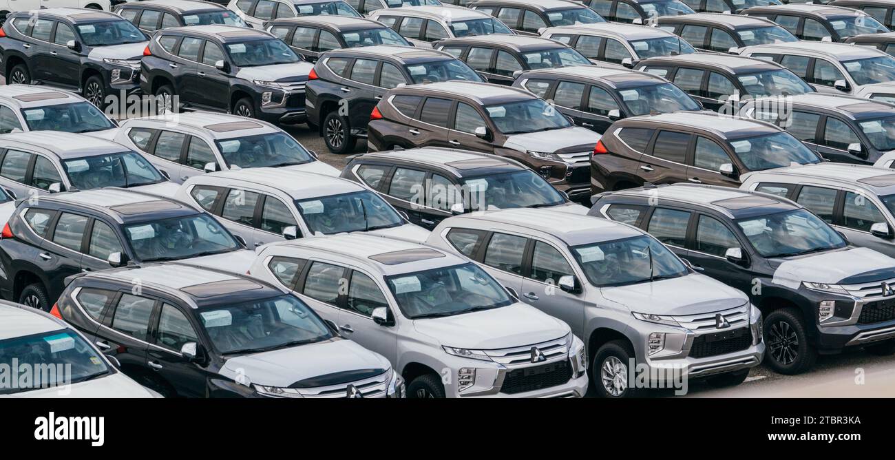 Witness the seamless parking and transportation of new hatchbacks from ...