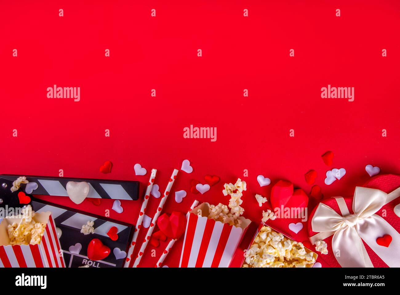 Romantic date on Valentine's Day February 14. Love movie marathon, date ...