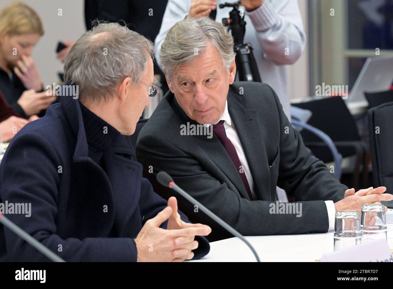 Potsdam, Germany. 08th Dec, 2023. Gerhard Spörl (r), Managing Director ...