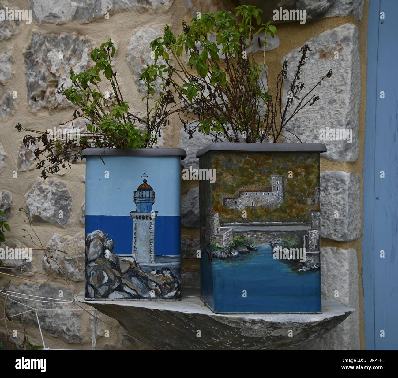 Hand painted planters hi-res stock photography and images - Alamy
