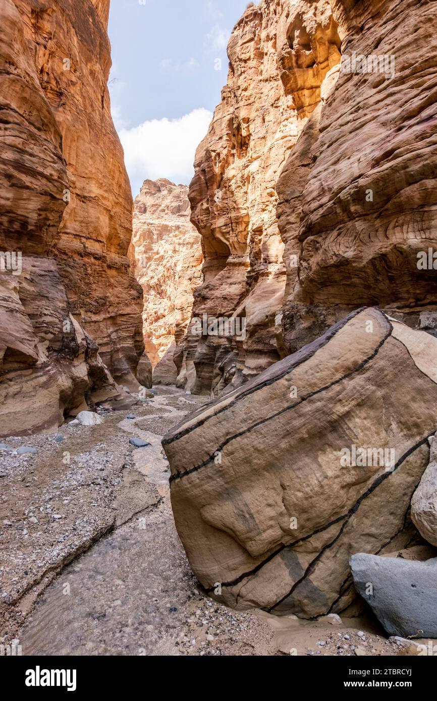 Wadi musa spring, jordan not nebo hi-res stock photography and images ...
