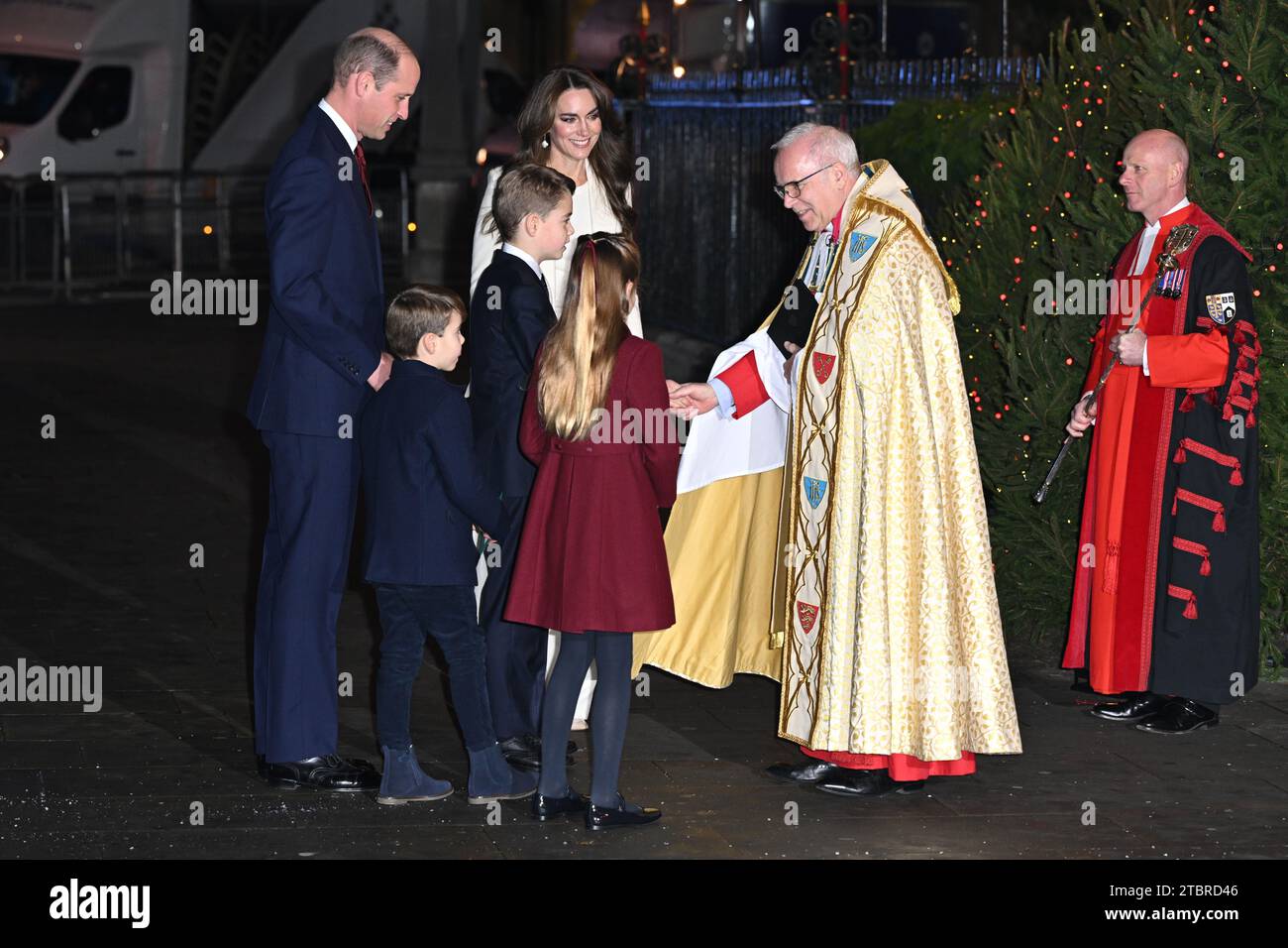 (left to right) Prince of Wales, Prince Louis, Prince George, Princess ...