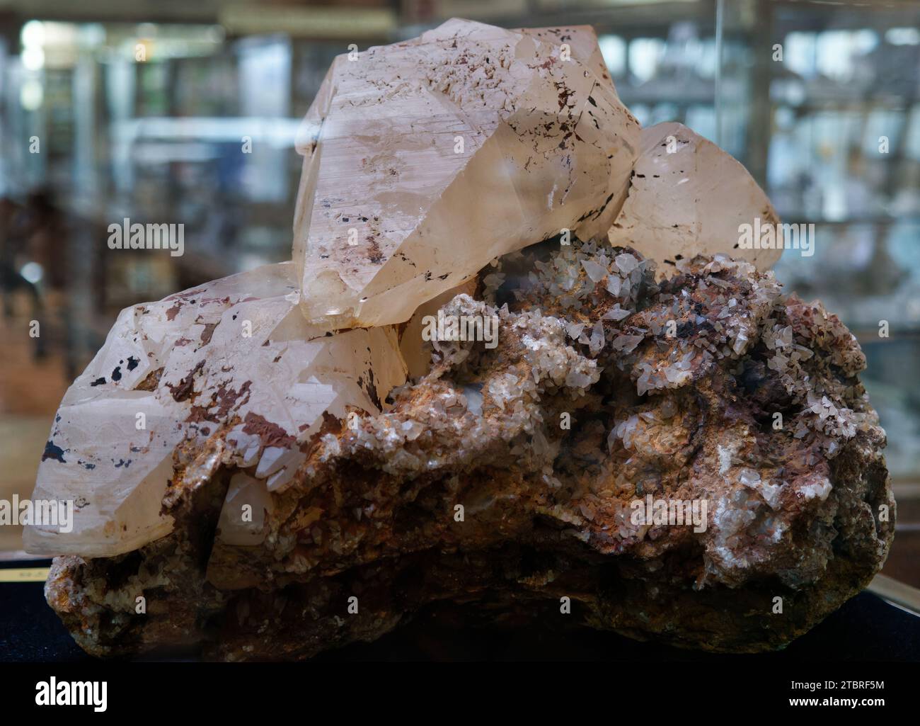 geology minerals of the world minearology stone crystal mountain colors ...