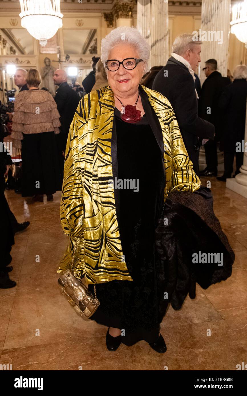 Livia Pomodoro Premiere at La Scala Theatre -Don Carlo- Foyer part 2 ...