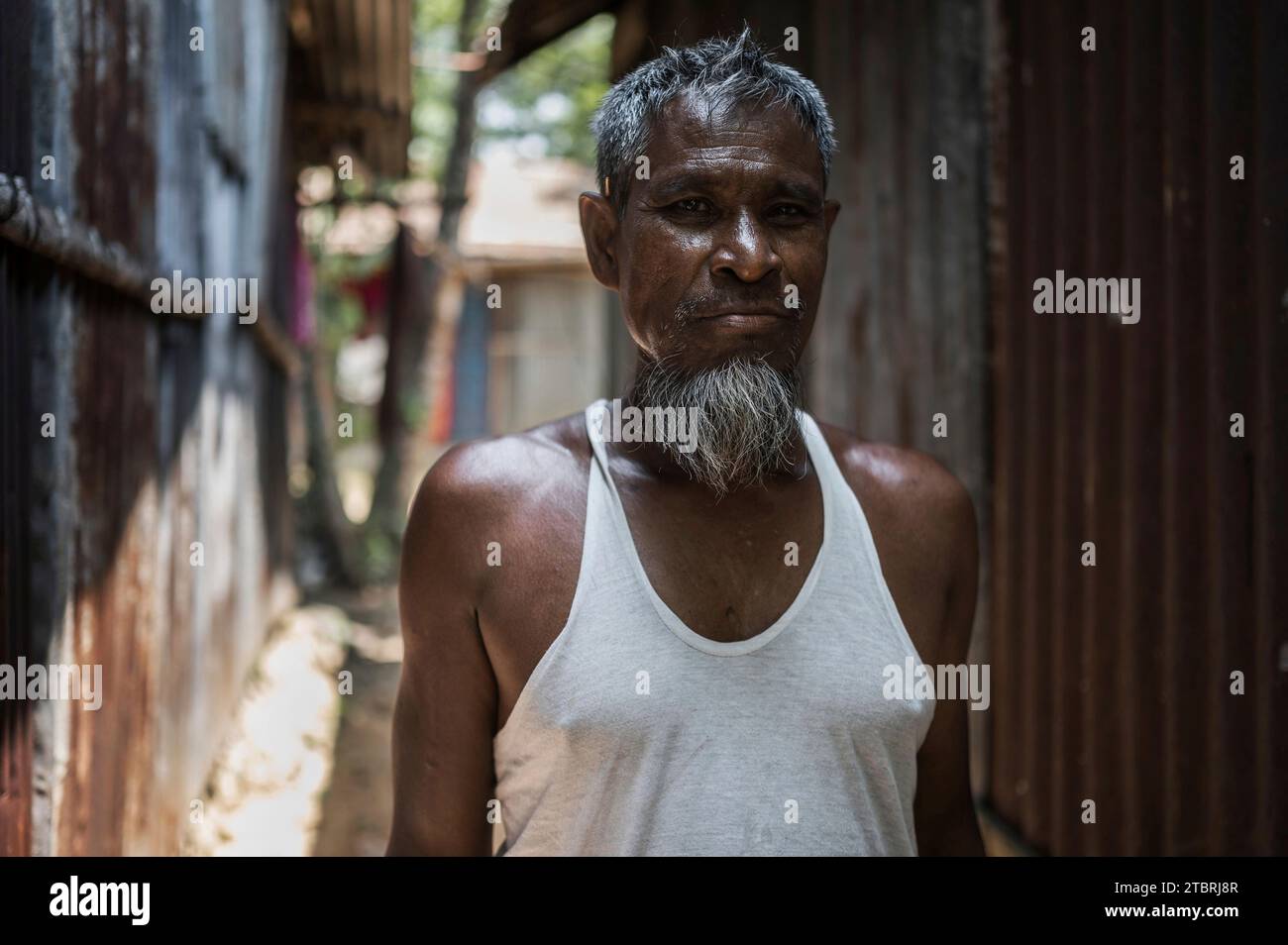 Bangladesh slum hi-res stock photography and images - Alamy