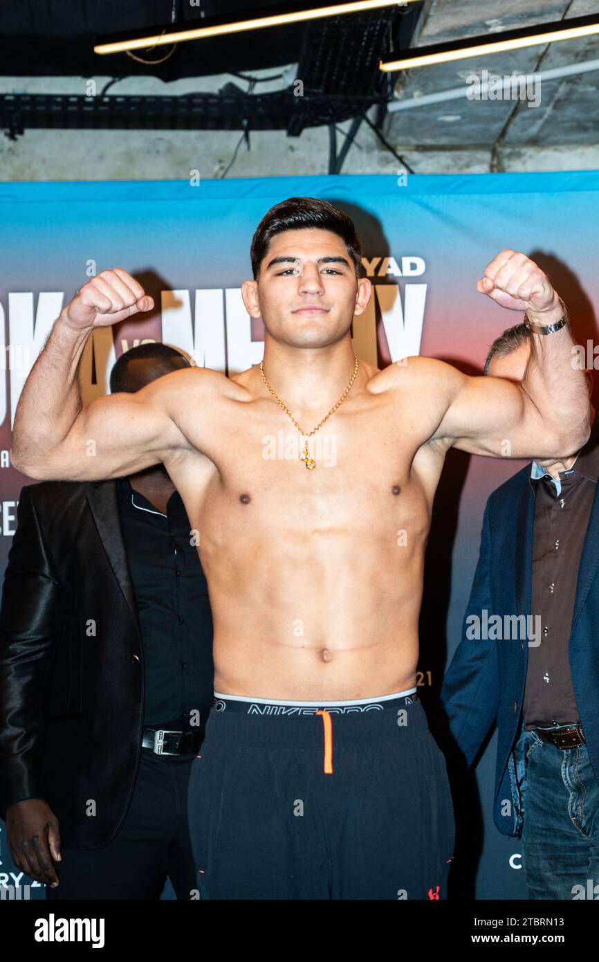 Paris, France. 08th Dec, 2023. French boxer Voldy Toutin at the weigh ...