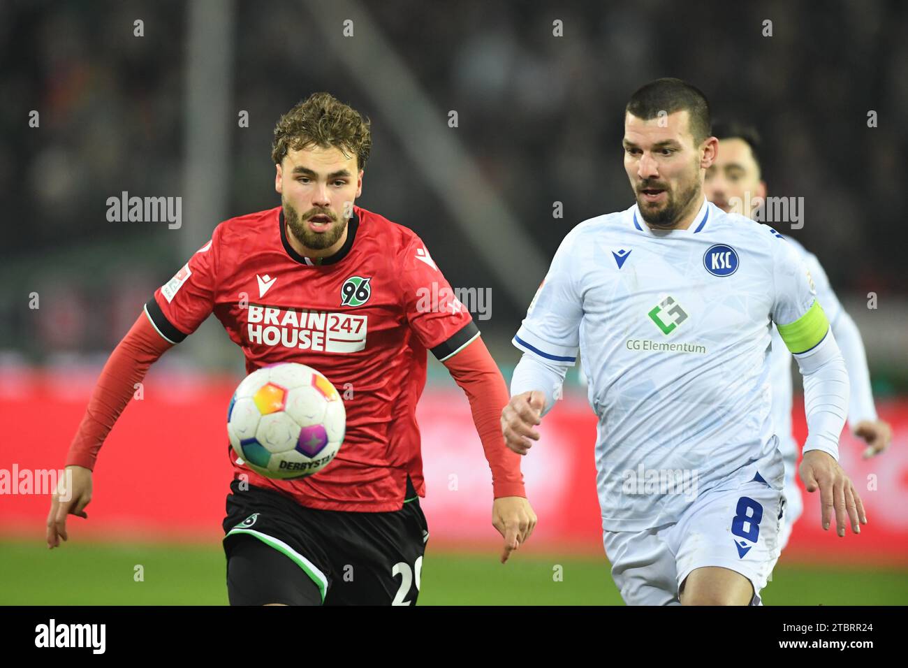 Hanover, Germany. 08th Dec, 2023. Soccer: Bundesliga 2, Hannover 96 ...