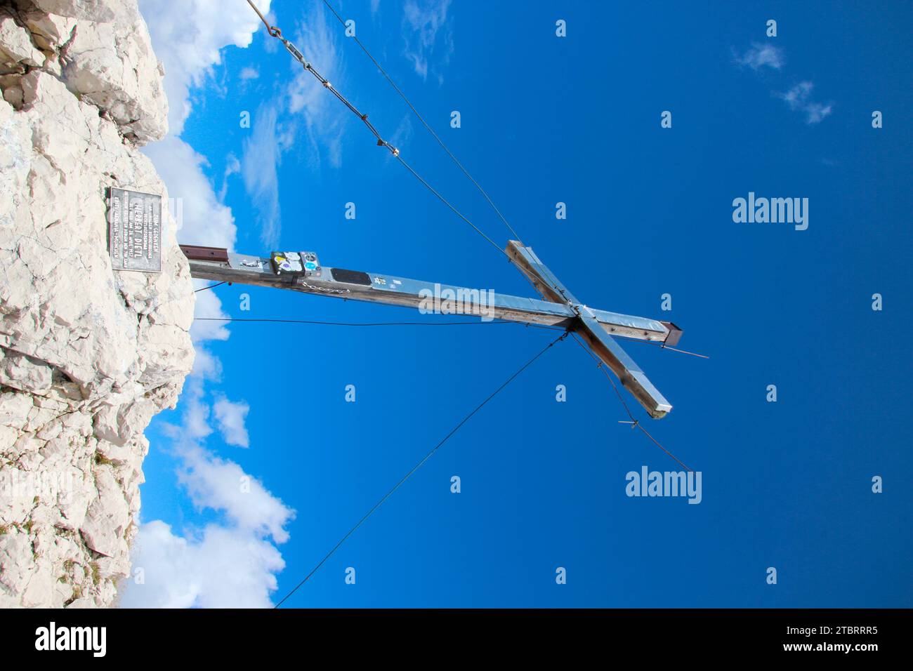 Hike to Pleisenspitze (2569m) summit view, summit cross, mountain cross ...