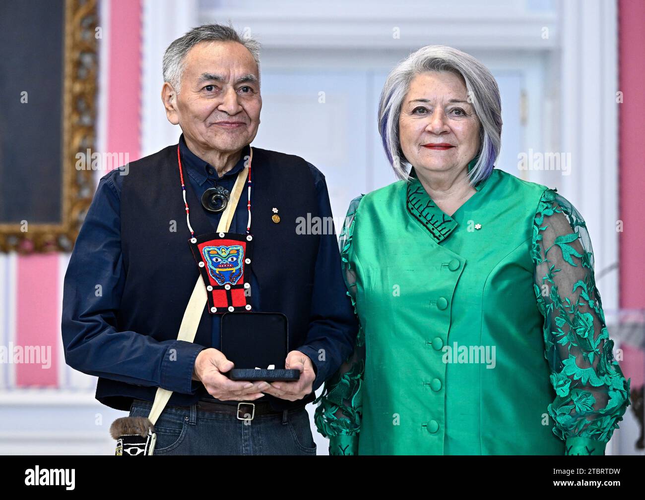 Ottawa, Can. 08th Dec, 2023. Dempsey Bob receives a 2021 Artistic ...