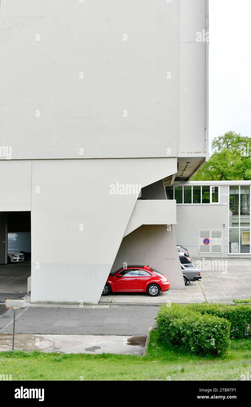 Corbusier House Berlin, parking lots Stock Photo - Alamy