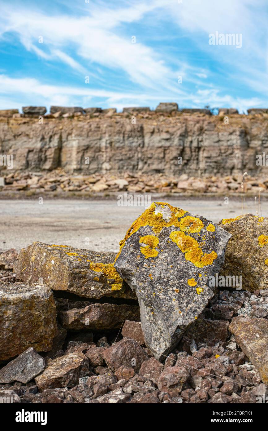 Disused quarry pit hi-res stock photography and images - Alamy
