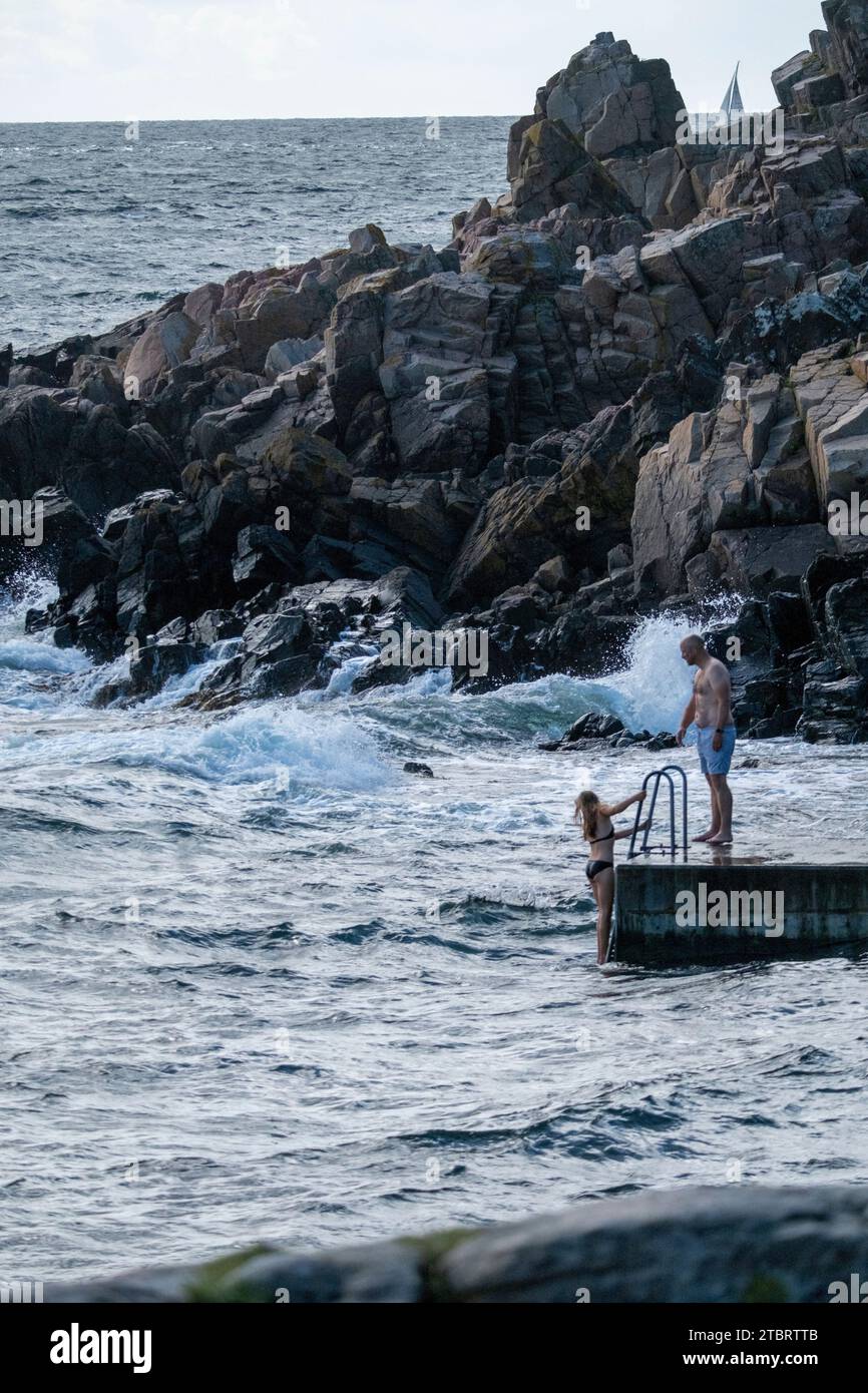 Bath rocks hi-res stock photography and images - Alamy