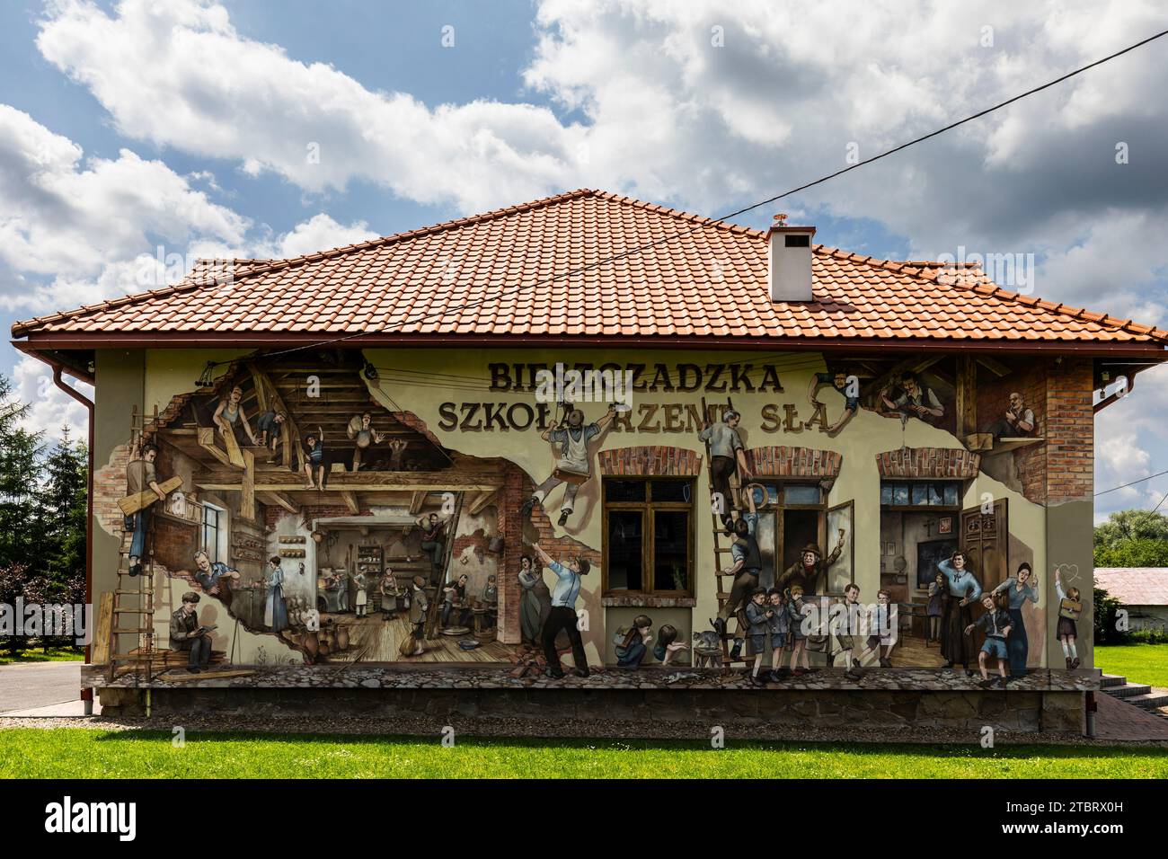 Bieszczadzka szkola rzemiosla bieszczady school of crafts hi-res stock photography and images ...