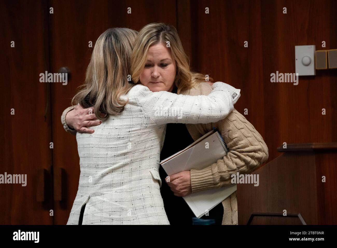 Jill Soave, the mother of Justin Shilling, right, hugs Oakland County ...