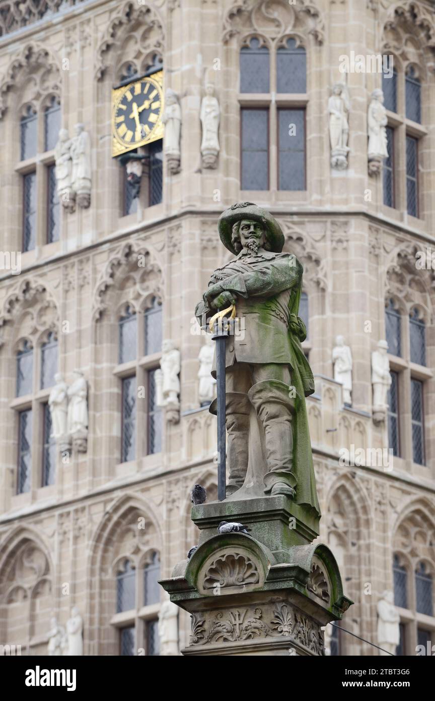 Jan van Werth monument in front of the tower of the historic town hall ...