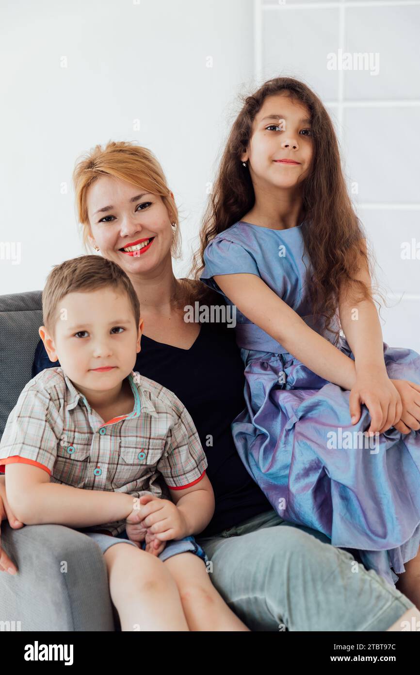 Family photo of parents with boy and girl Stock Photo - Alamy