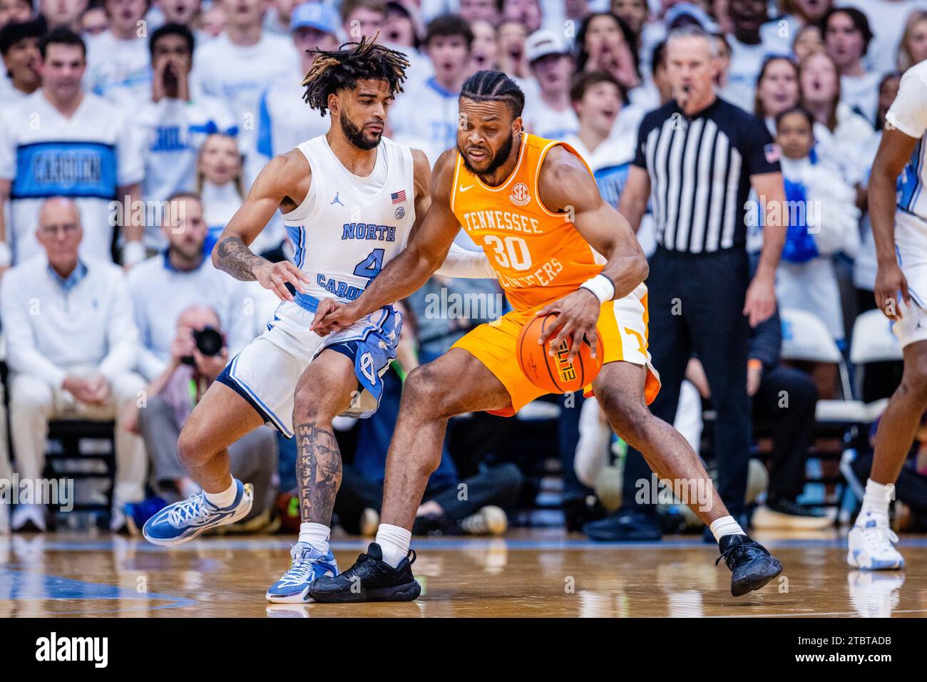 November 29, 2023: North Carolina Tar Heels guard RJ Davis (4) guards ...