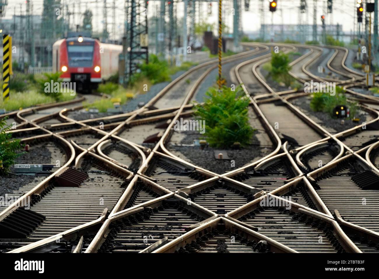 Interlocked points hi-res stock photography and images - Alamy