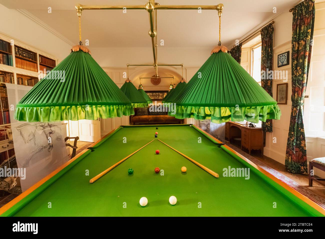 Billiard room hi-res stock photography and images - Alamy