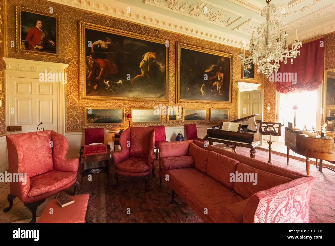Historic house interior england hi-res stock photography and images - Alamy
