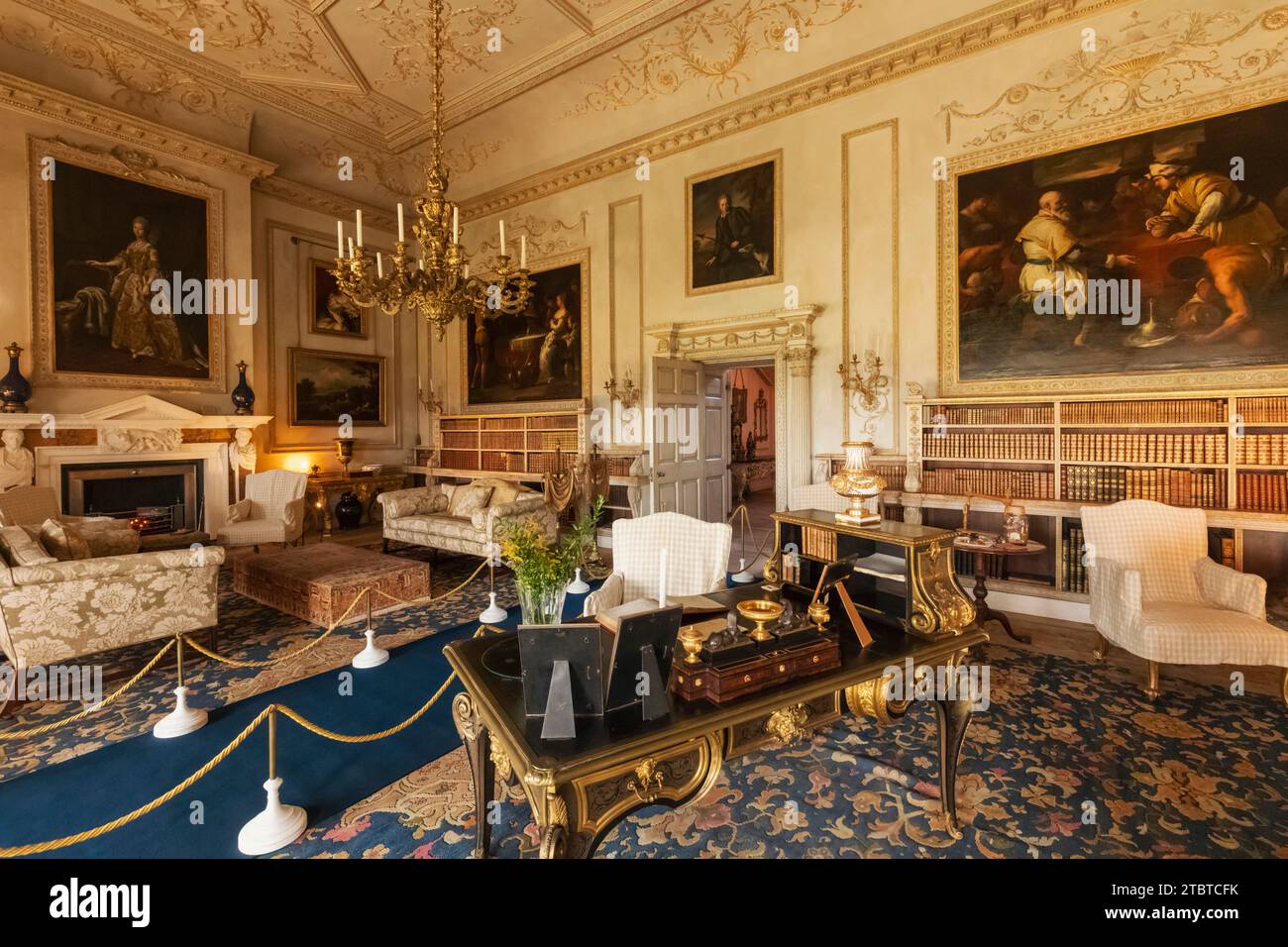 Saloon house hi-res stock photography and images - Alamy