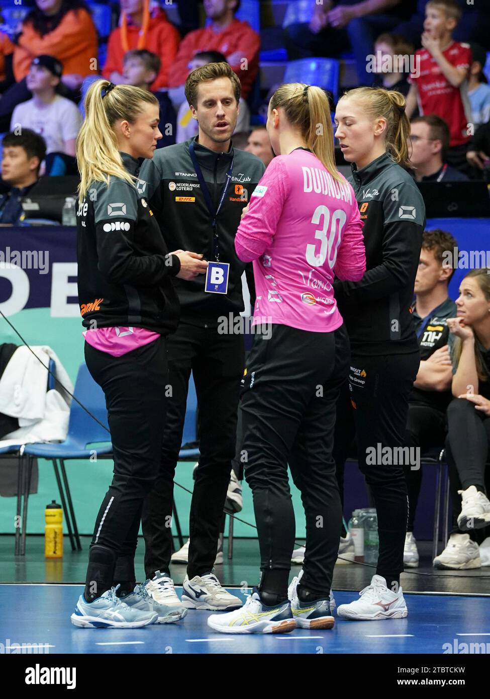 Preliminary coaching hi-res stock photography and images - Alamy