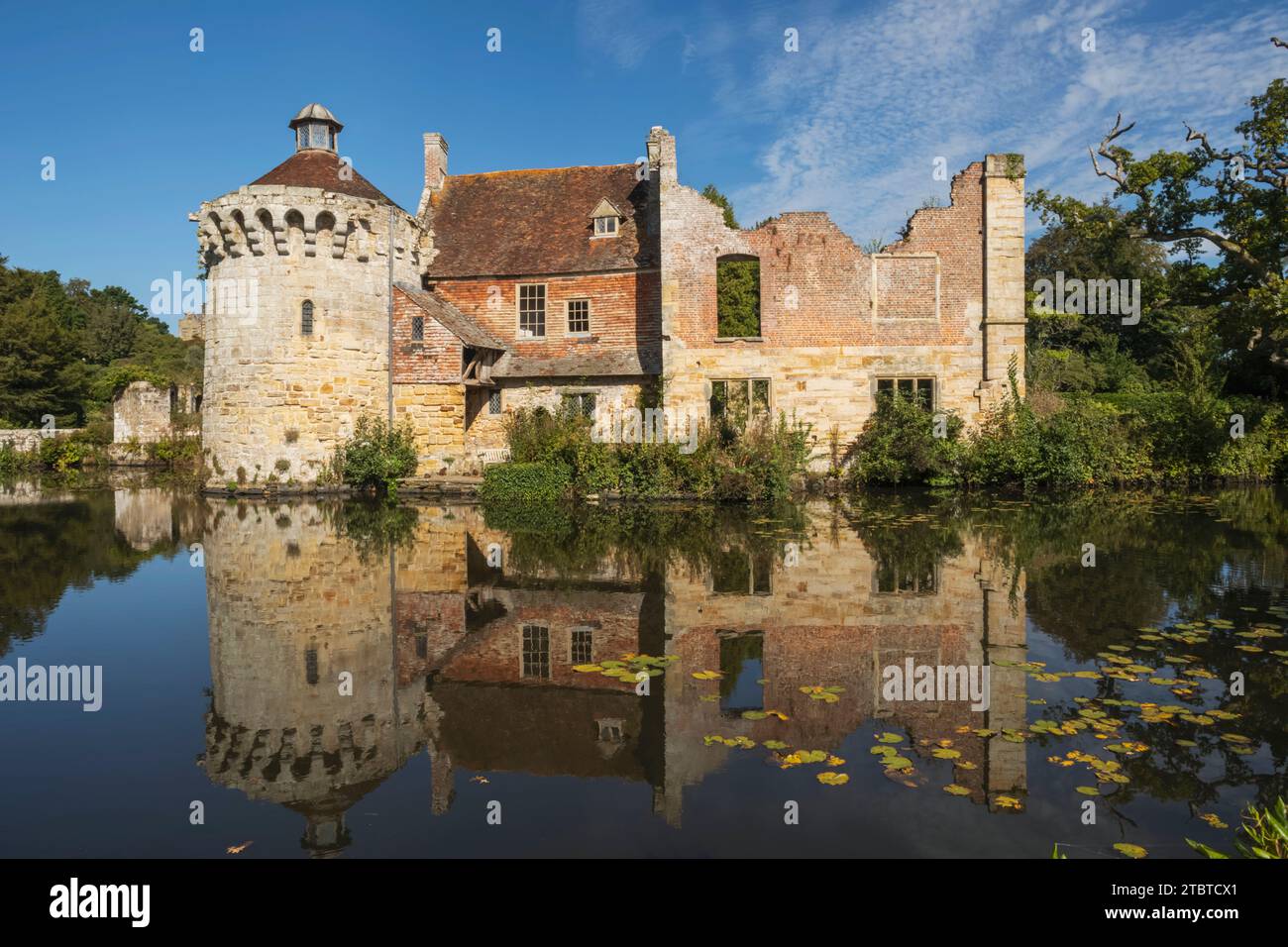 England, Kent, Lamberhurst, Scotney Castle Stock Photo - Alamy