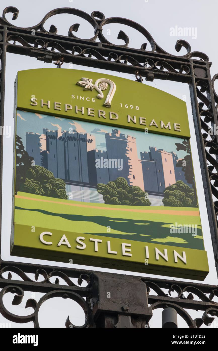 England, Kent, Bodiam, The Castle Inn Pub Sign Stock Photo - Alamy