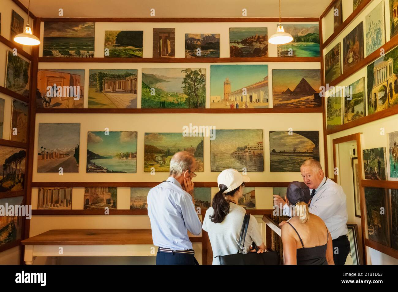 Churchills artwork hi-res stock photography and images - Alamy