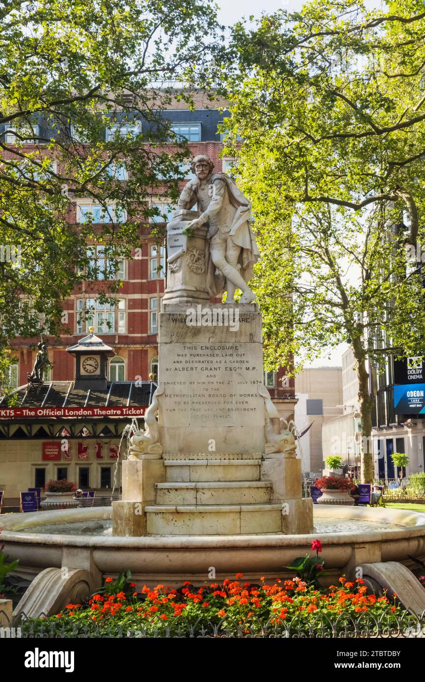 William shakespeare statue hi-res stock photography and images - Alamy William shakespeare statue hi-res stock photography and images - Alamy