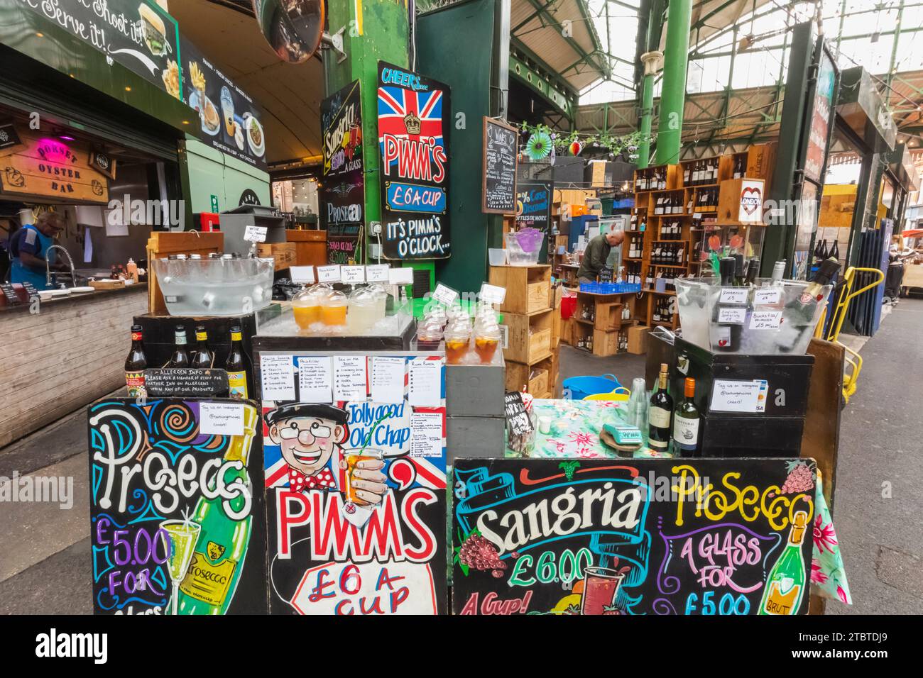 London shop signs hi-res stock photography and images - Alamy