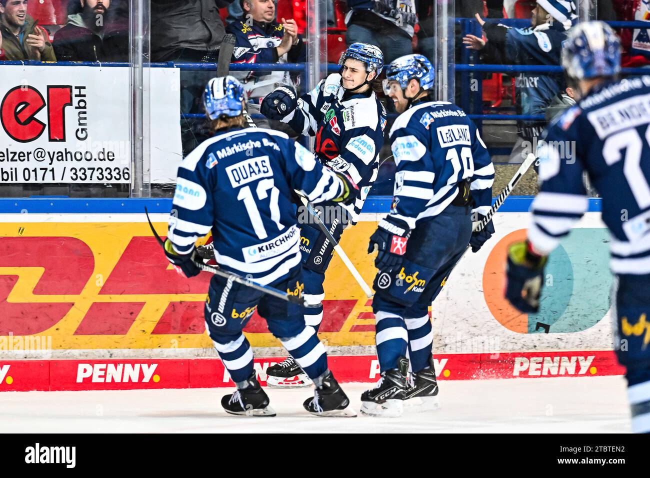 Tim brockmann hi-res stock photography and images - Alamy