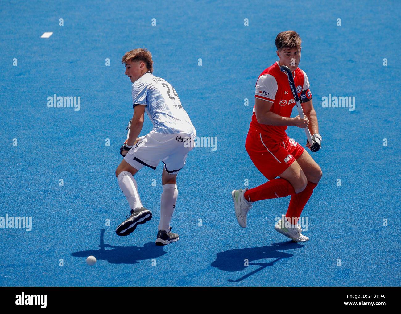Kuala Lumpur, Malaysia. 08th Dec, 2023. Fernandez Juan of Argentina (L ...